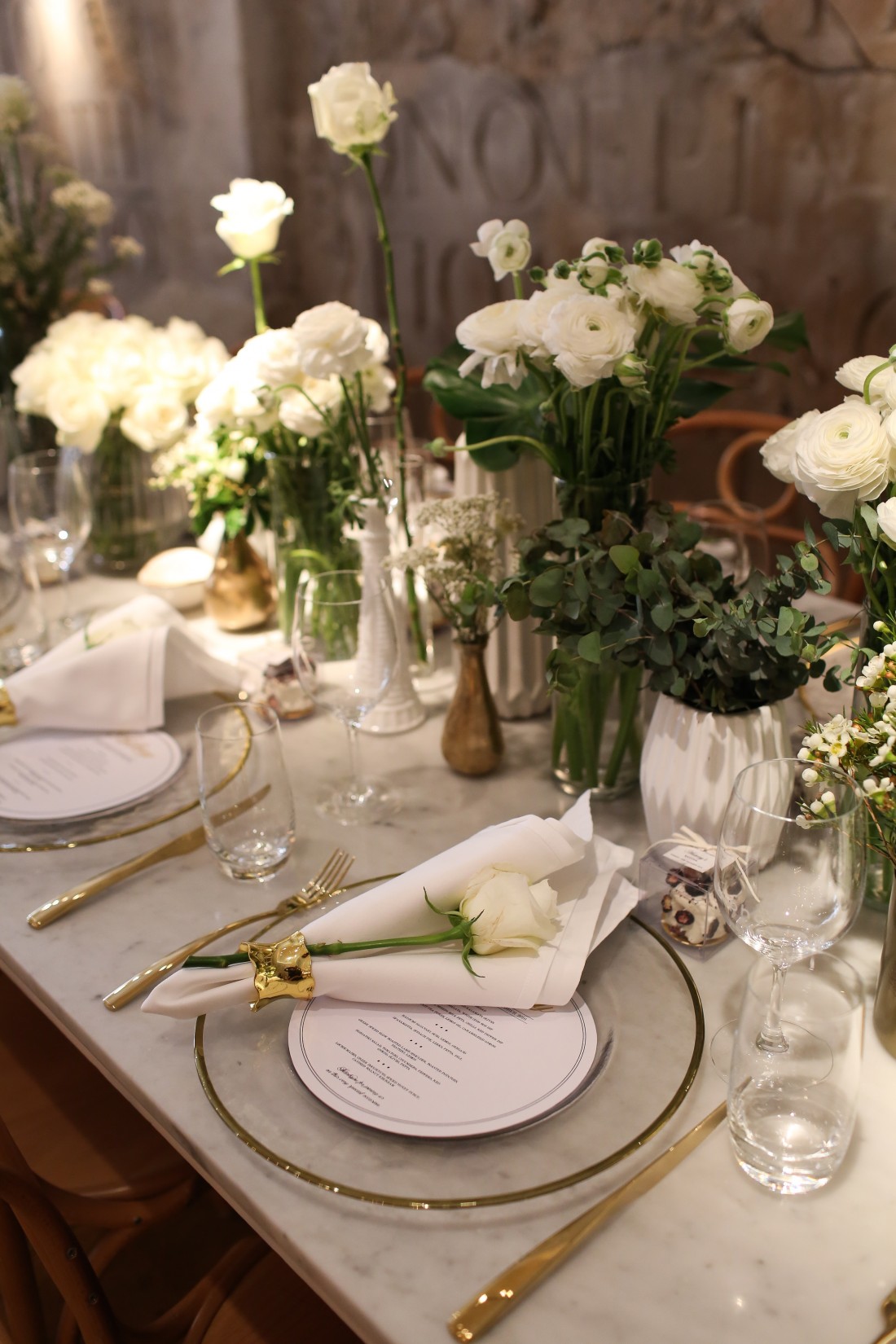 Gold Rim Charger Plate Hire - The Pretty Table - Event Hire
